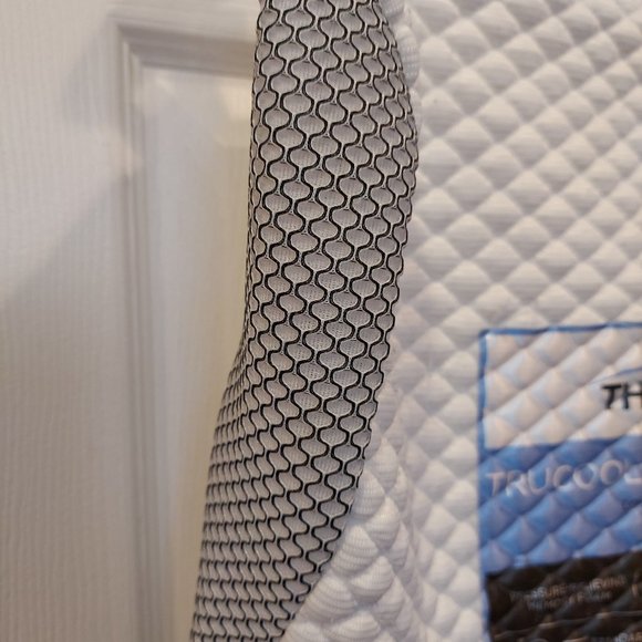 Therapedic | Bedding | Therapedic Trucool Contour Standard Sleeper ...